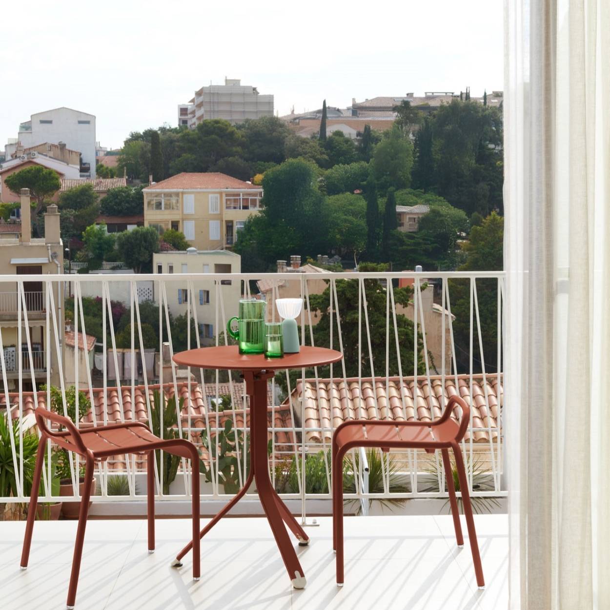 Fermob Resto Round Table - Tables - Fermob London