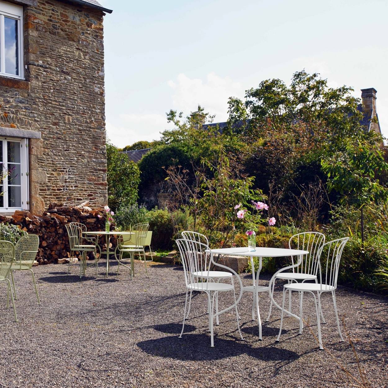 Fermob Opera Plus Carronde Table - Tables - Fermob London